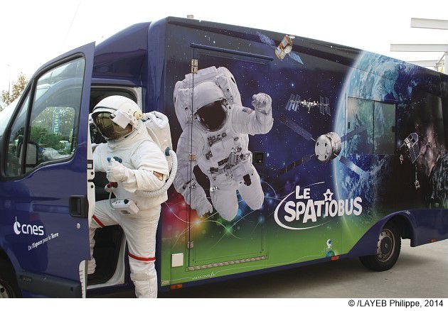 Le Spatiobus du CNES au Festival 2024 – Association des amis des ...